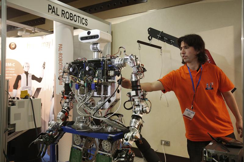 TEO, un robot asistencial creado por la UC3M / Contenidos / Galerías ...