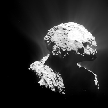 El cometa 67P y la misión Rosetta alcanzan su punto más cercano al Sol